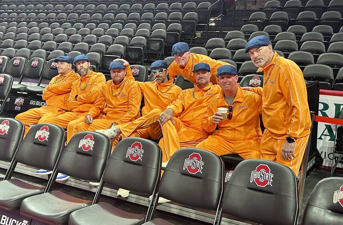 Illini fans dress the part for game at Ohio State | News | news-gazette.com