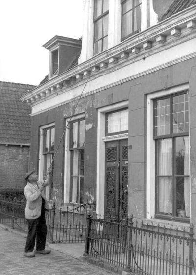 Holy Cow History | Europe's lost knocker-uppers | Columns | news ...