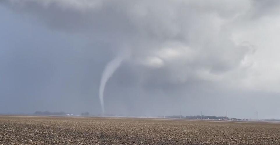 Storm system spawns 3 small tornadoes in area; no damage reported ...