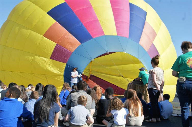 Balloons Over Vermilion: Students sky-high over balloon school | Local ...