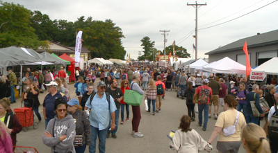 Thousands fill Warrens streets for first day of 50th Cranberry Festival ...