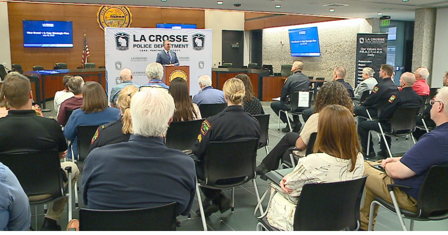 La Crosse Police Department unveils 5 year plan | La Crosse | news8000.com