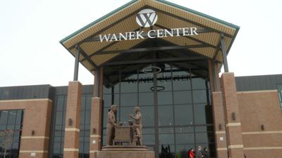 New community center opens in Arcadia | Entertainment | news8000.com