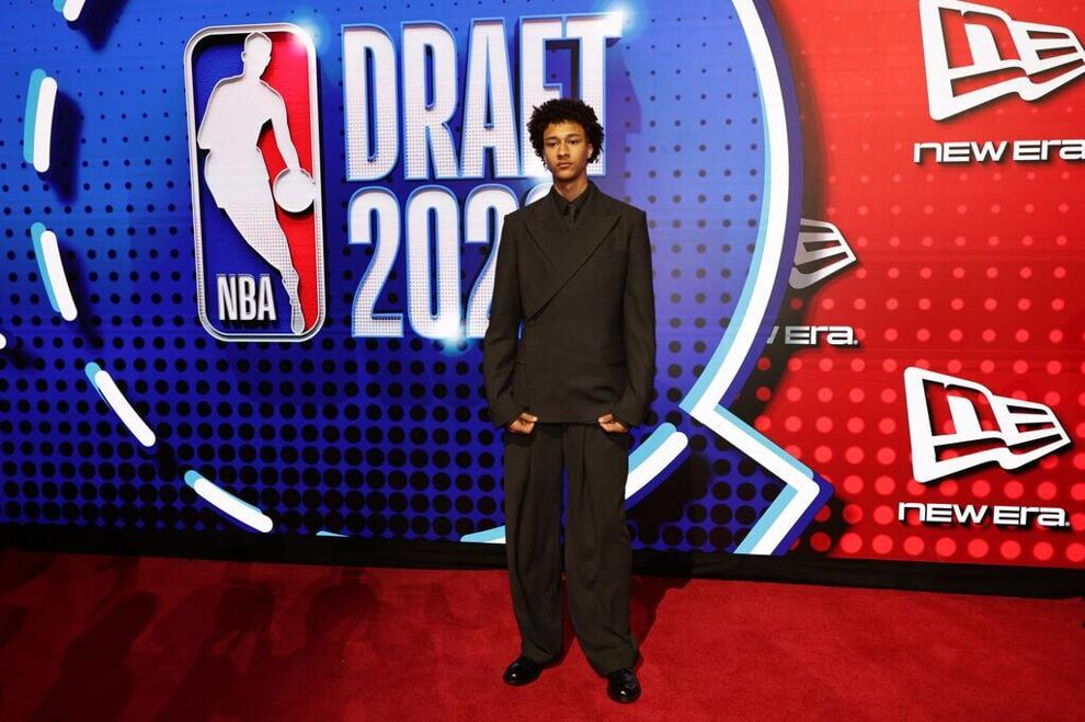 Bucks select forward Tennessee Nate Ament | Milwaukee Bucks | news8000.com