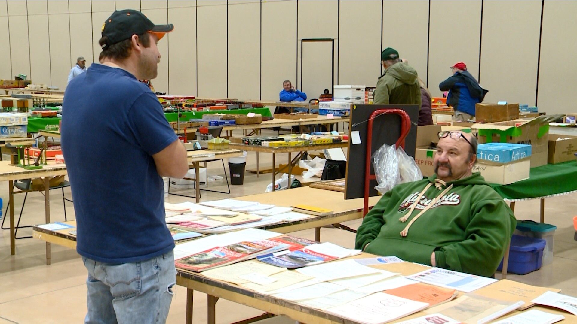 Train enthusiasts gather for 34th annual Great Tri-State Rail Sale | La ...