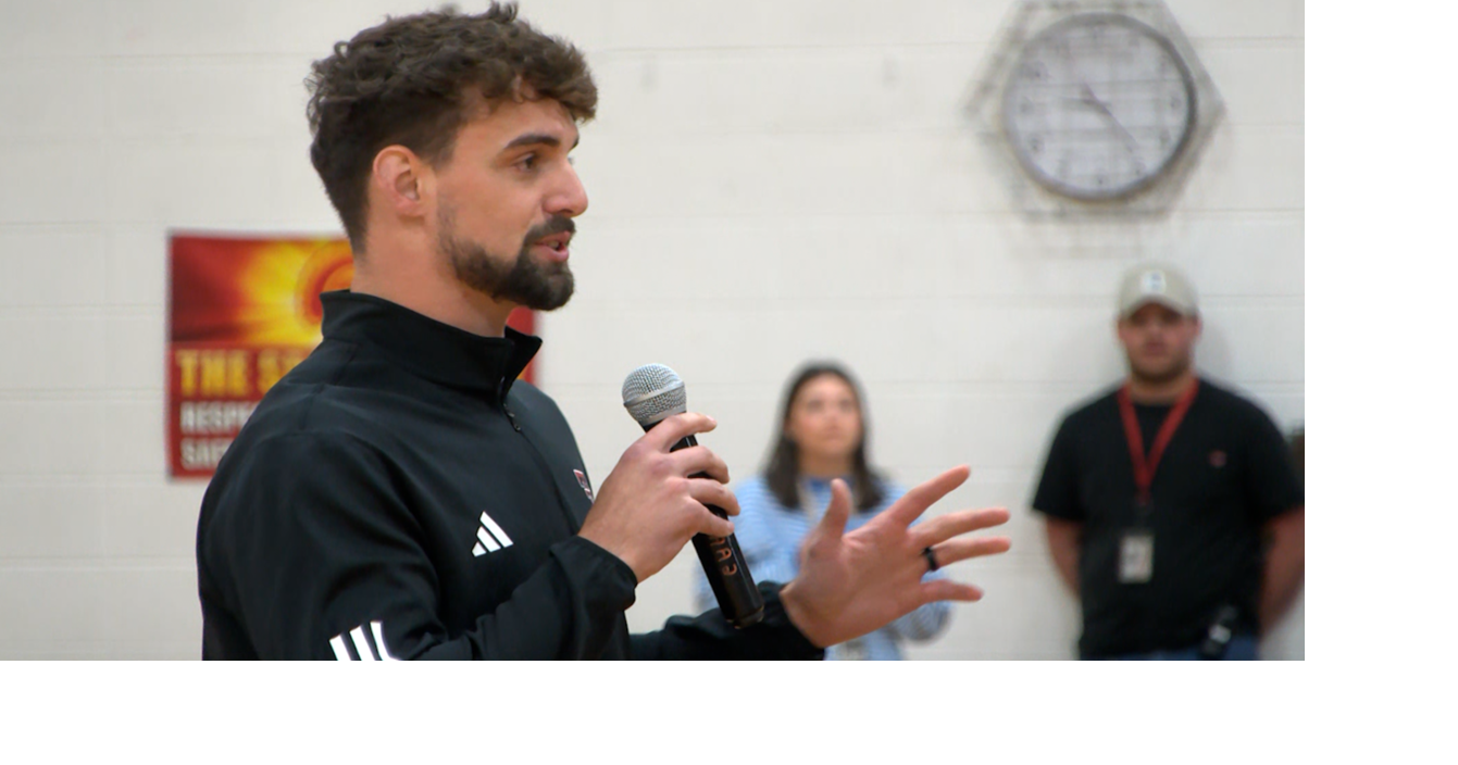 Former Sparta football standout Cole Wisniewski visits school ahead of ...