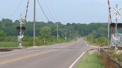 Rail crossing at County Road Z closing Friday for pavement repairs ...