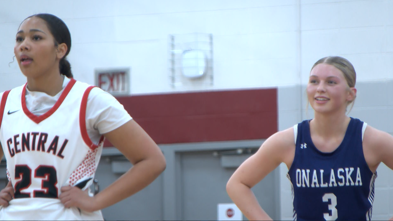 Riverhawks outlast Hilltoppers in hard fought conference battle | La ...