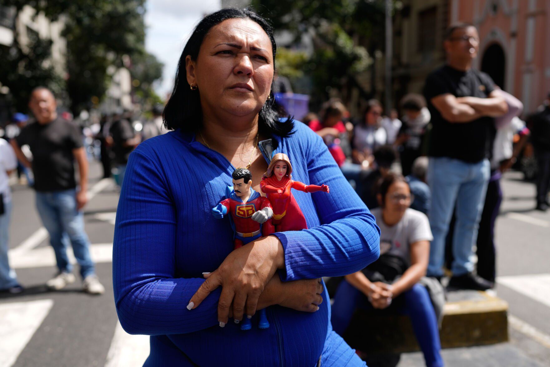 Venezuelans wonder who's in charge as Trump claims contact with Maduro ...