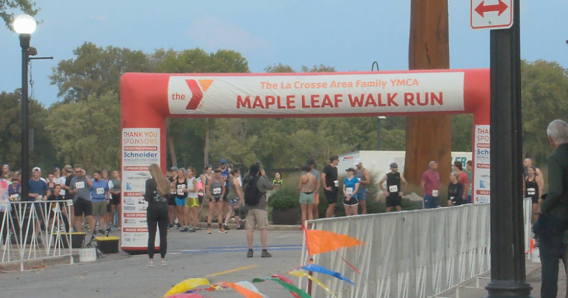 Runners raise money for the Y Annual Campaign during Maple Leaf Walk ...