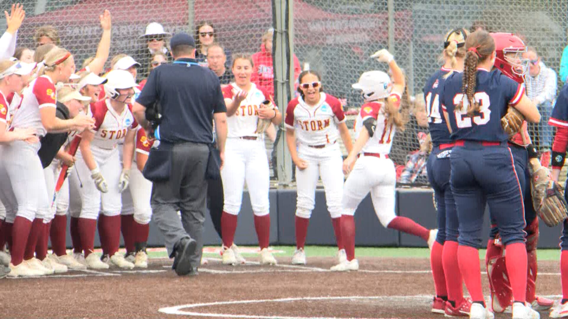 Simpson tops Saint Mary’s 8-3 in Game 1 of NCAA D3 Super Regional ...