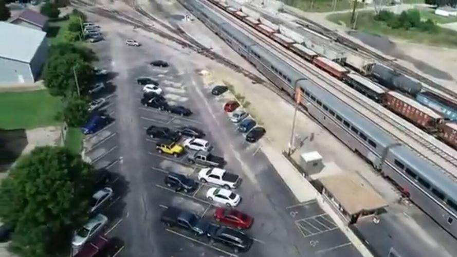 Amtrak: 400 passengers stopped on rails for more than 12 hours due to ...