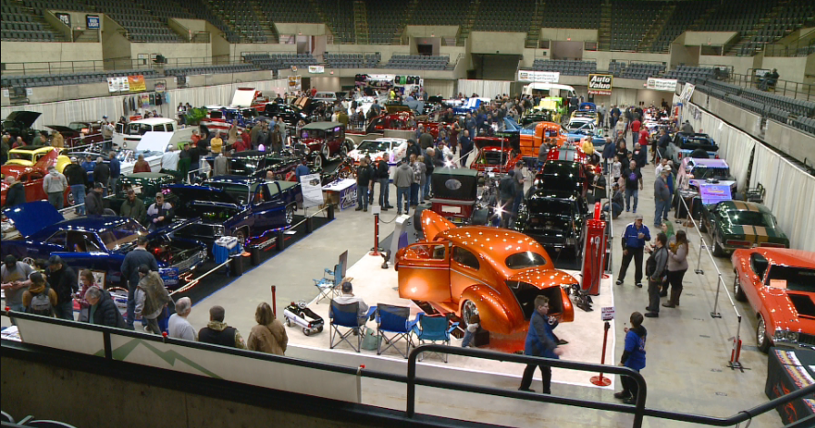 Car lovers enjoy custom cars and motorcycles at 47th annual Custom Auto ...