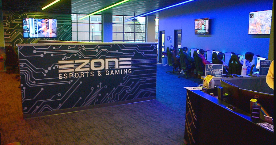 UW La Crosse hosts esports open house | Entertainment | news8000.com