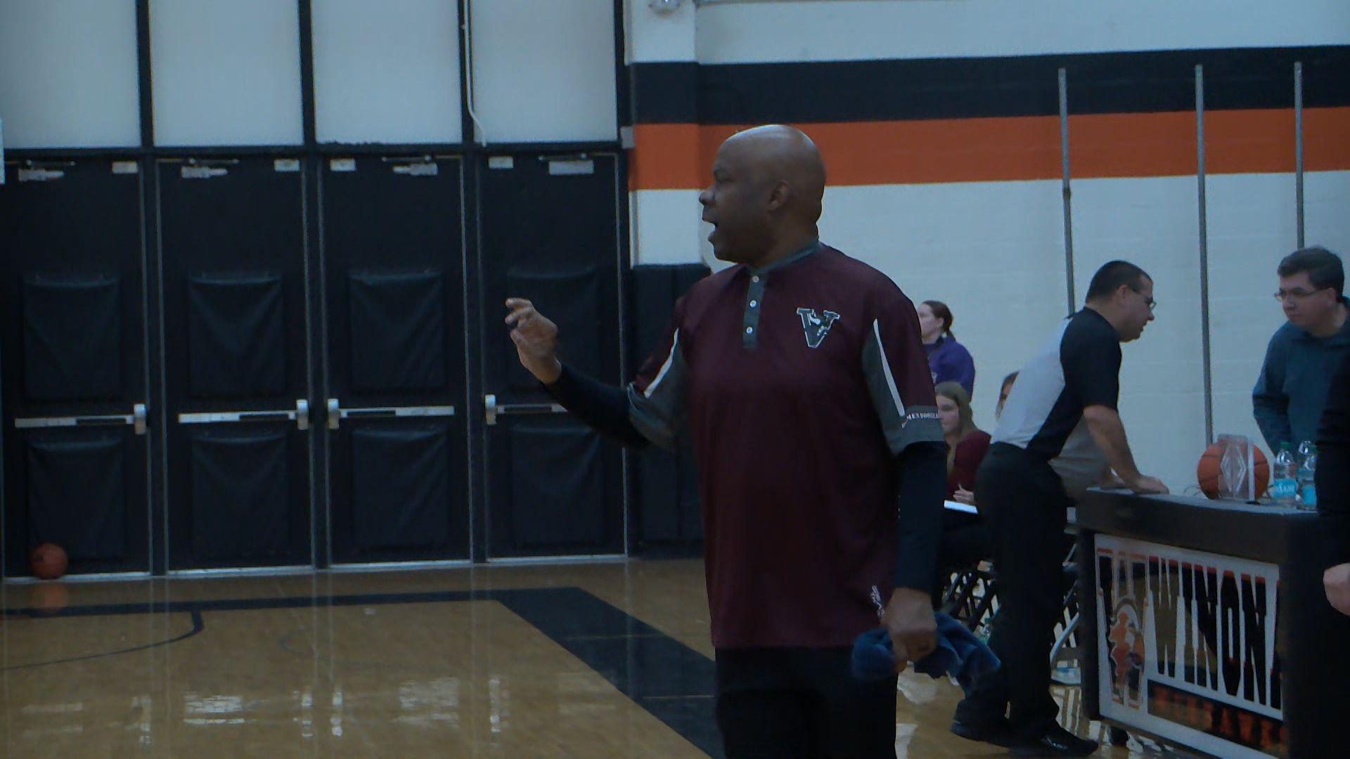 Vikings pick up first win under head coach Lionel Jones | Holmen Vikings | news8000.com