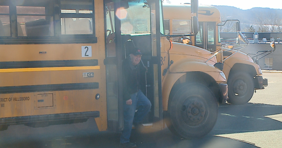 88-year-old bus driver retires after 53 years | Local News | news8000.com