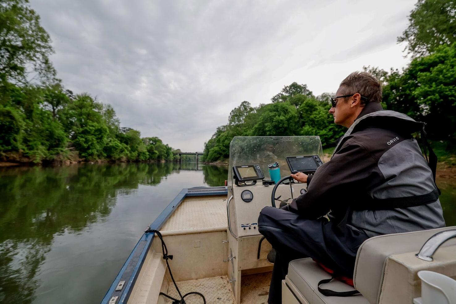Atlanta metro downpour leads to massive fish kill on the Chattahoochee ...