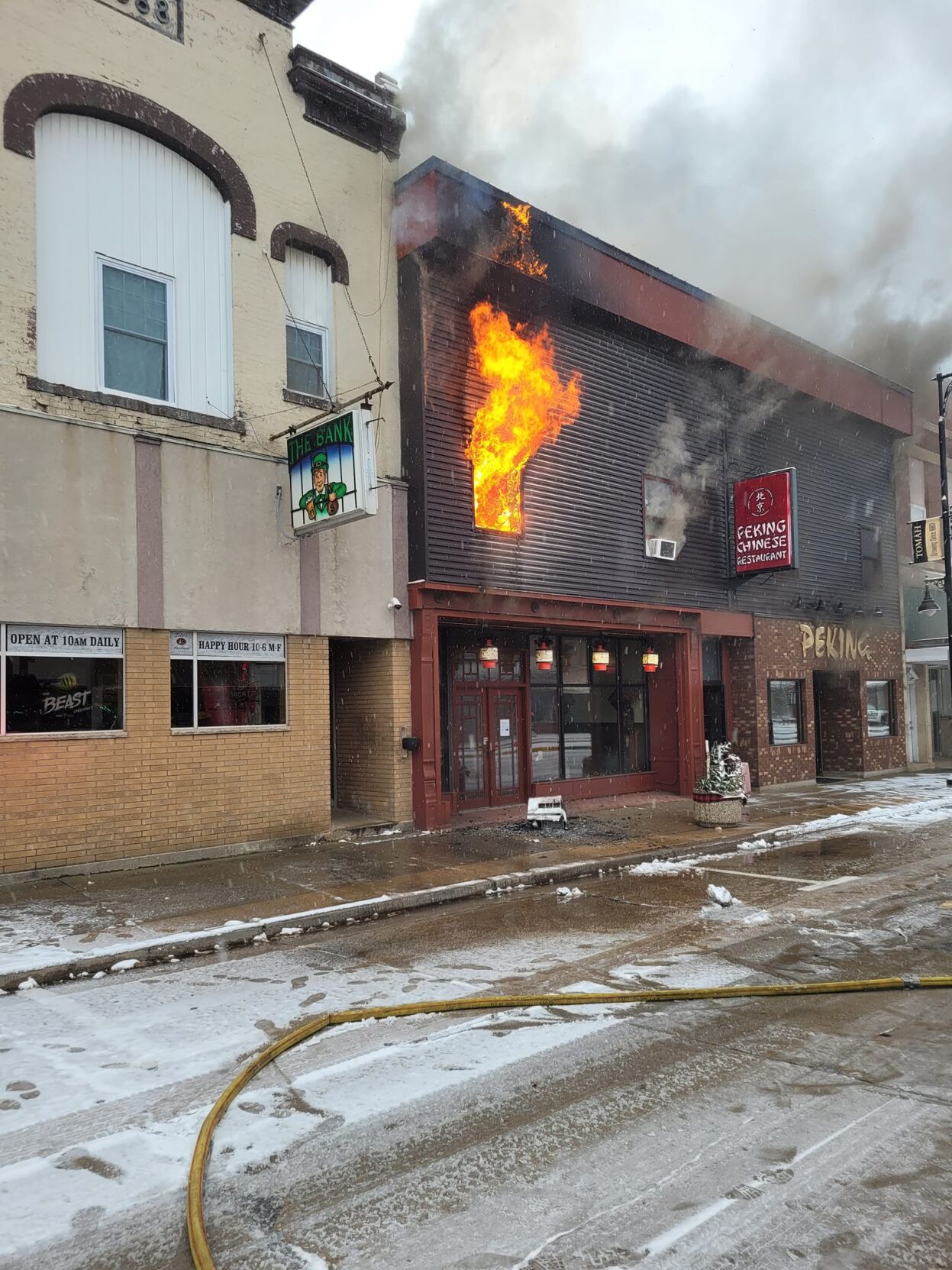 Ten people are displaced following a fire in downtown Tomah | Local ...