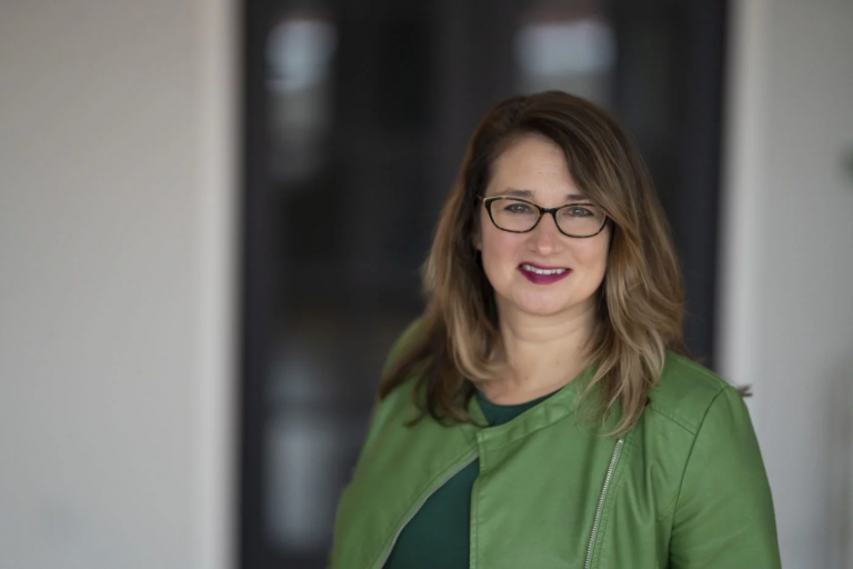 Vicki Markussen joins La Crosse mayoral race | Elections | news8000.com