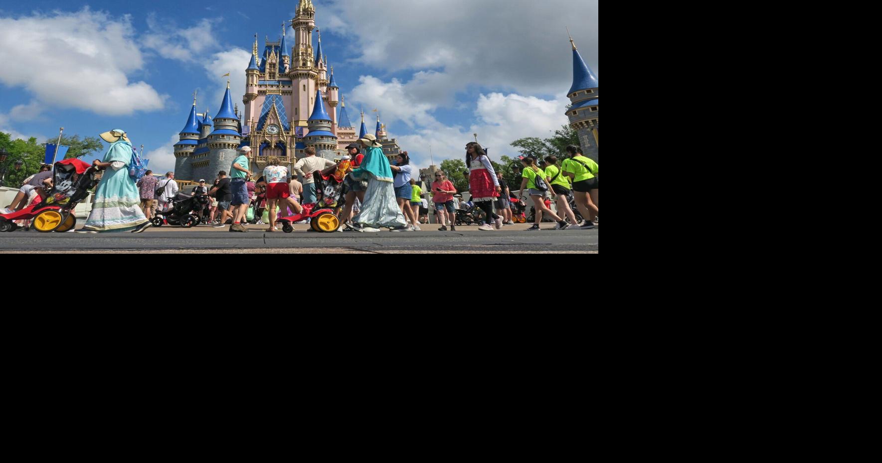 Trump’s to ask foreign tourists for social media history | National ...