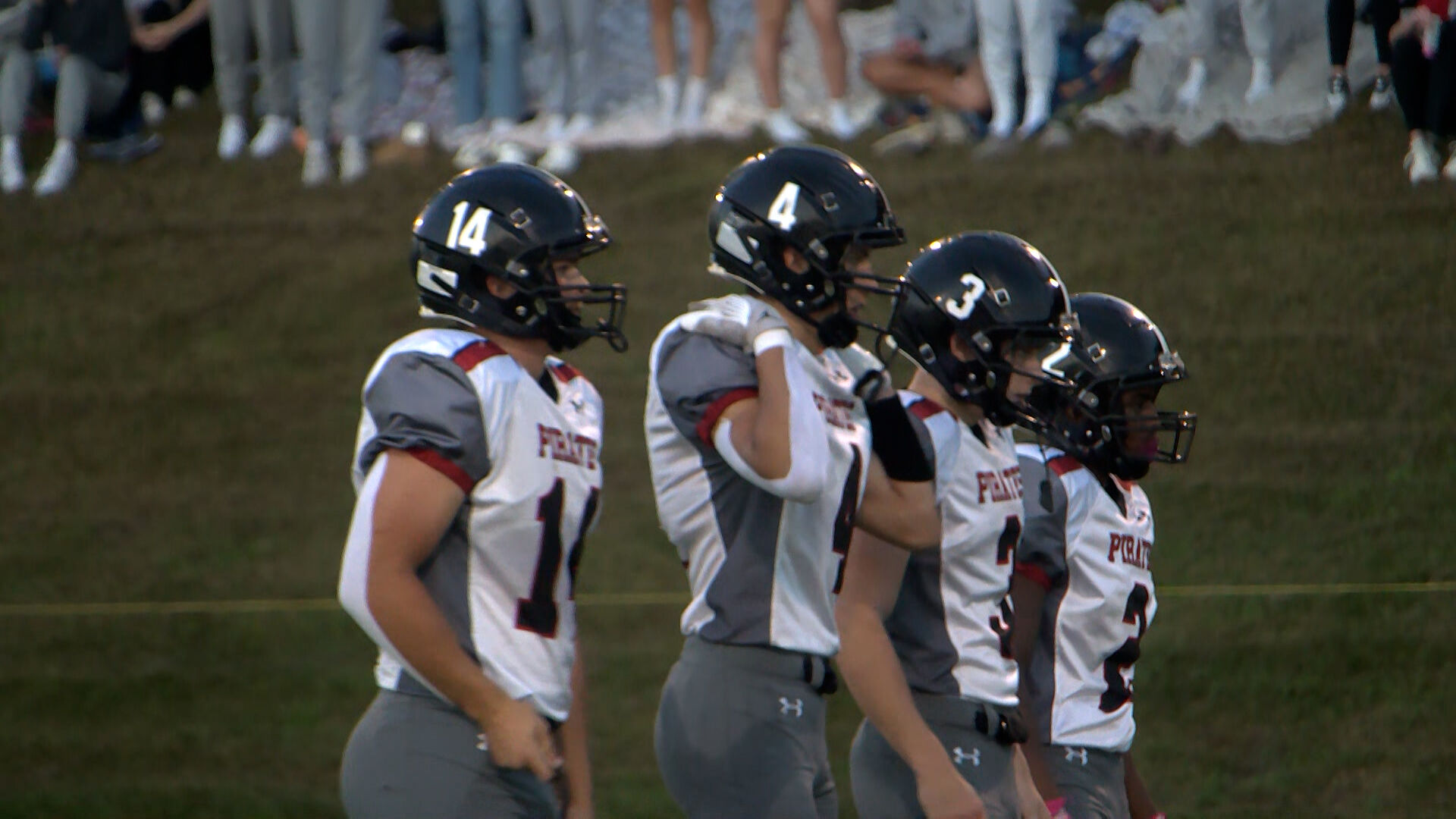 Pirates score late touchdown to defeat Pepin-Alma in battle of ...