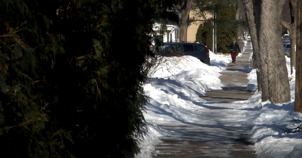 Cold snap increasing risk of icy falls and frostbite cases | Health ...