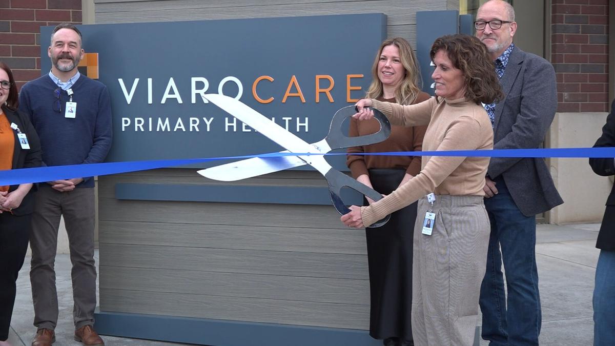 Viaro Health leaders cut ribbon on new downtown La Crosse clinic ...
