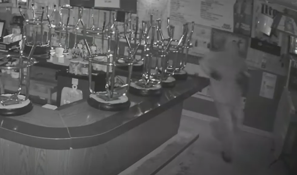 Police seek help identifying burglary suspect in Prairie du Chien ...