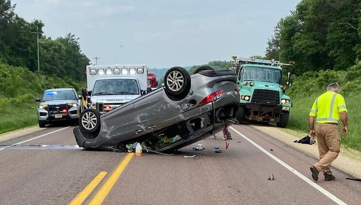 Rollover crash blocks both lanes on HWY 27 in Monroe County | Local ...