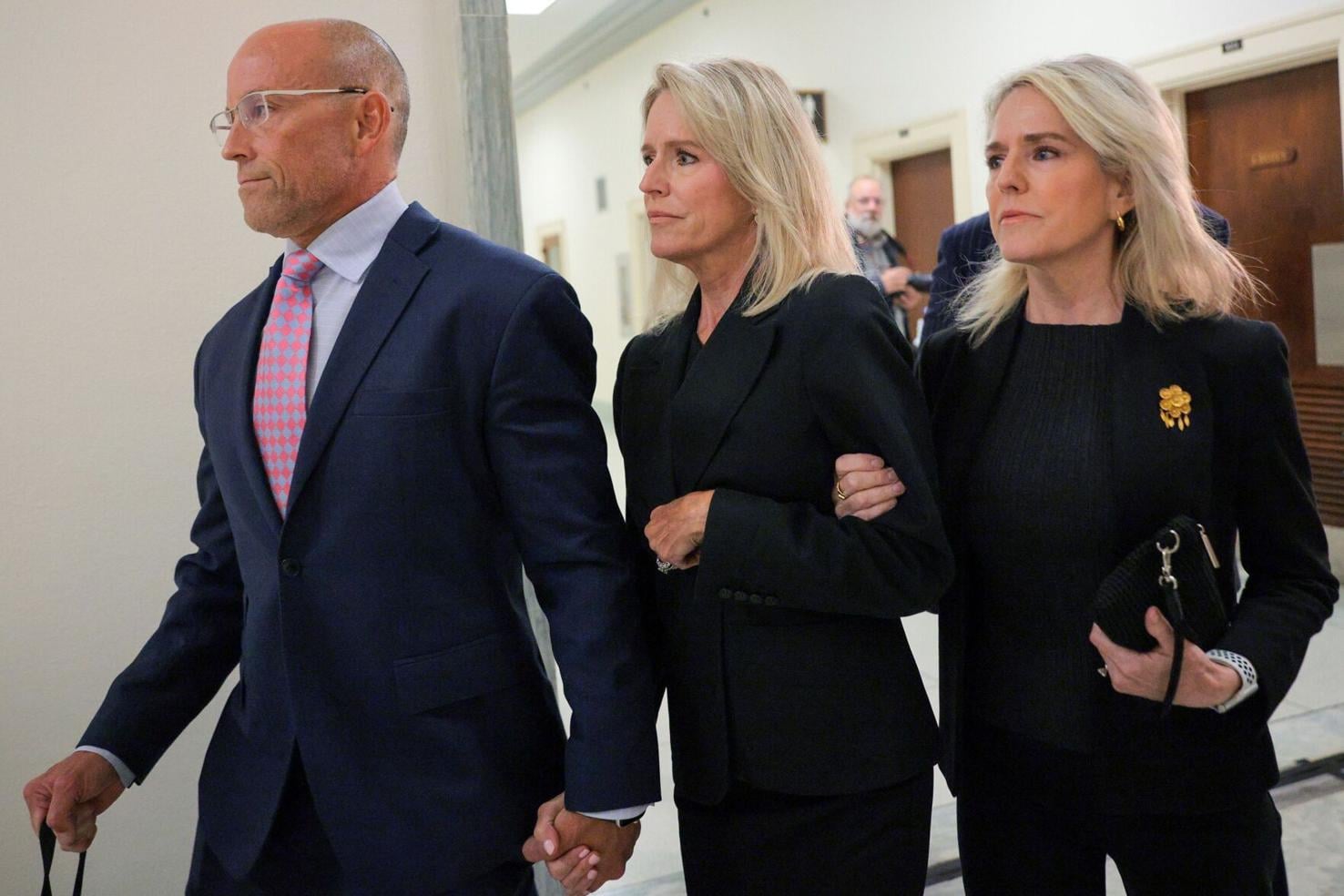 Longtime Epstein assistant paints late sex offender as master ...