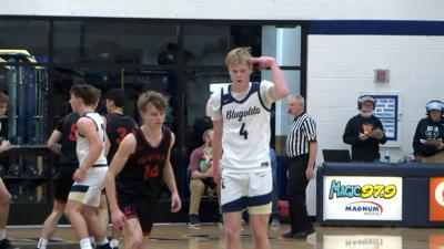Aquinas outlasts Central in battle at the top of the MVC | High School ...