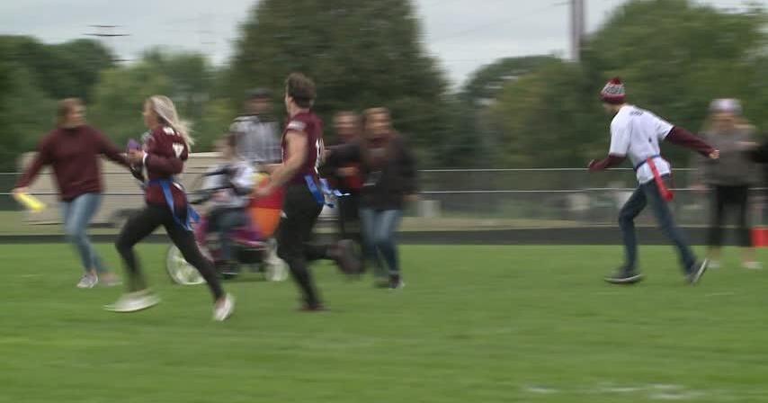 Adaptive flag football game helps celebrate homecoming week in Holmen ...