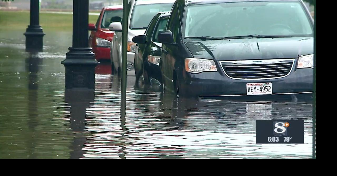 Heaving rain causes flooding on La Crosse streets | News | news8000.com