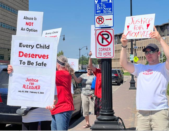 Protesters rally in support of six-year-old boy killed in Medary | La ...