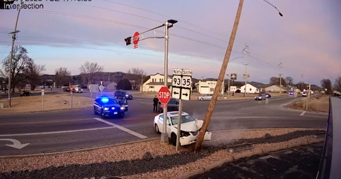 UPDATE: Video shows moment 15-mile-long high-speed chase ends in ...