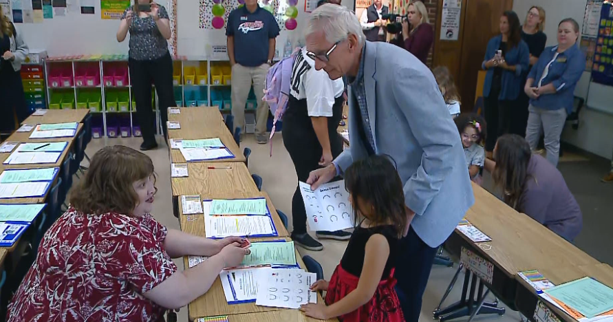 Gov. Evers visits Eau Claire elementary school on back-to-school tour ...