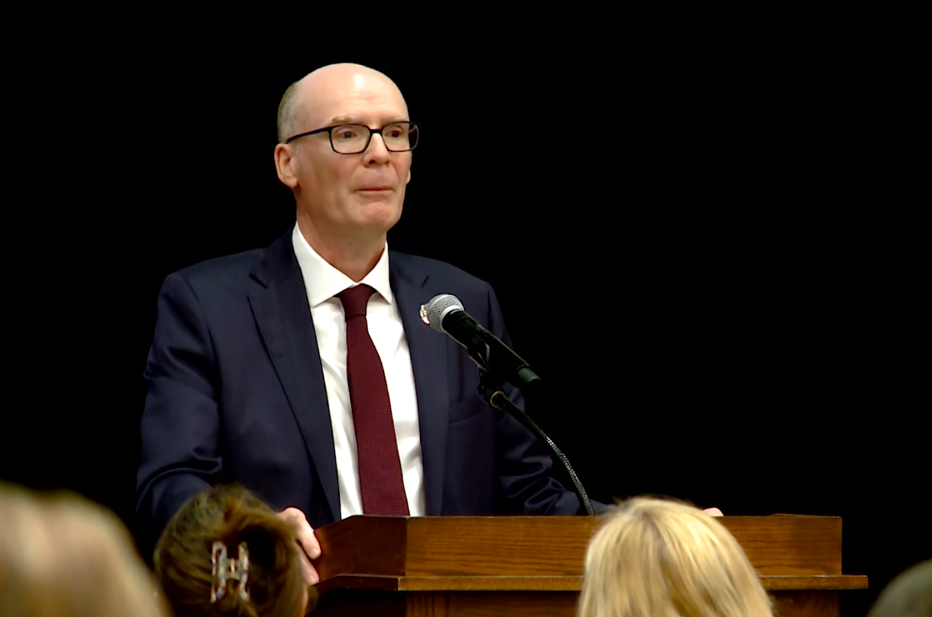UW-La Crosse Chancellor James Beeby welcomes students back with address ...