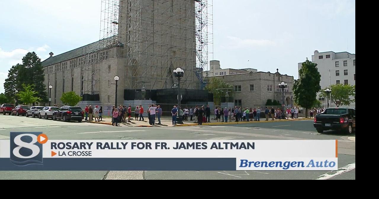 Hundreds show support for Father James Altman after viral video ...