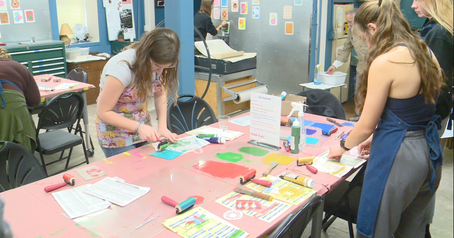 Winona Arts Center brings holiday cheer with free ink event for ...