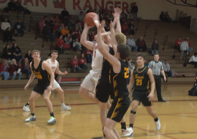 Logan boys basketball holds on for win over rival Tomah | La Crosse ...
