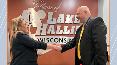 Outgoing Wisconsin Senator Jesse James sworn in as Lake Hallie police ...