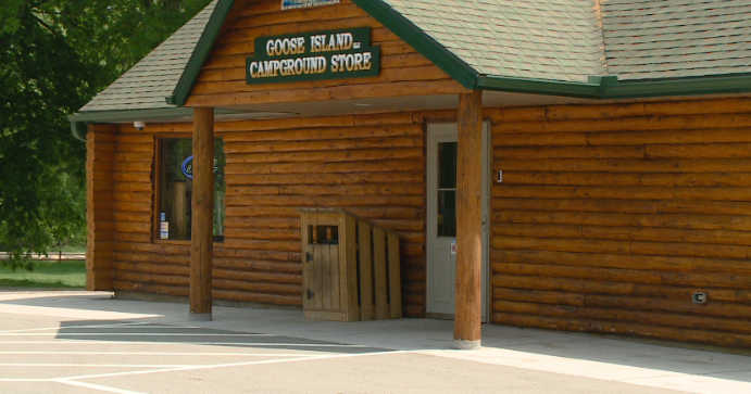 'Thousands of dollars a day for weeks': Goose Island still cleaning up ...