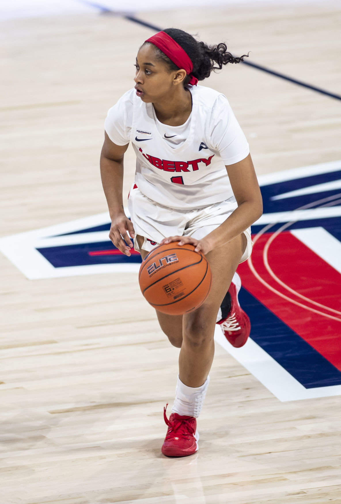 Kestner's 3, stingy defense lead Liberty women to victory over Hampton ...
