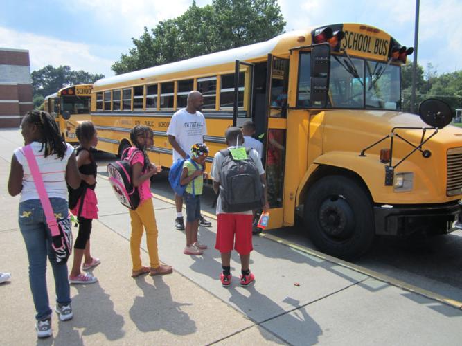 Gibson celebrates first day as new elementary school