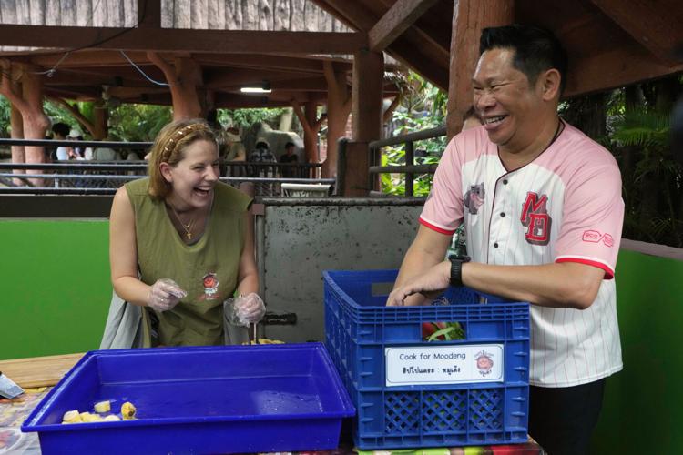 Thousands celebrate baby hippo Moo Deng's first birthday