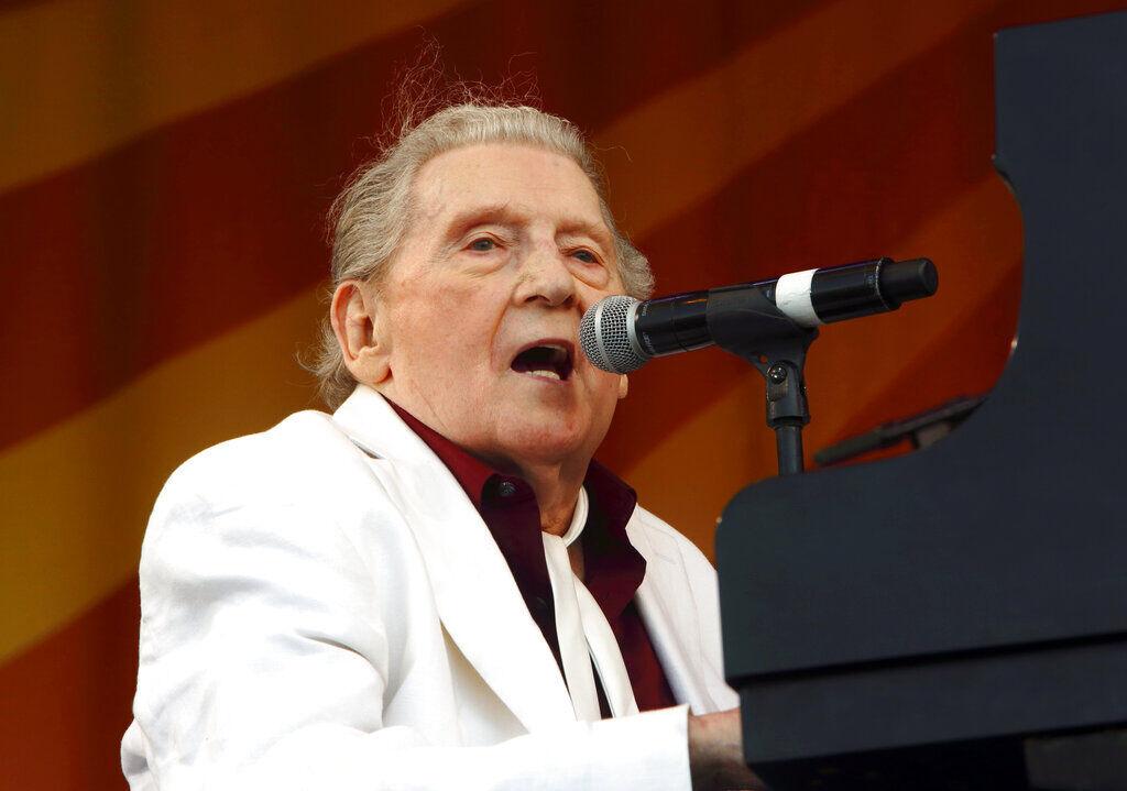 Jerry Lee Lewis, outrageous rock 'n' roll star, dies at 87