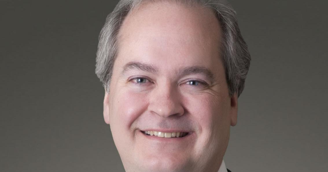 Bryant talks politics, business at quarterly breakfast in Lynchburg