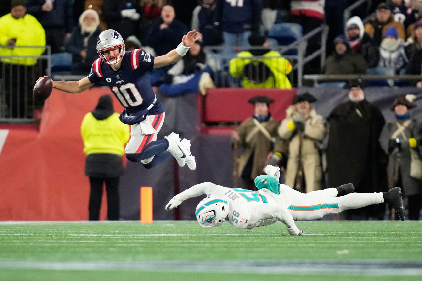 Top photos from Week 18 of the NFL season