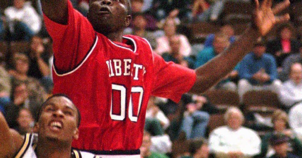 Former coaches remember Liberty basketball great Peter Aluma, 46