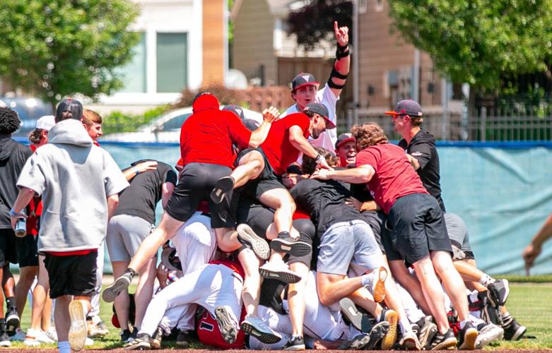 Lynchburg baseball wins Cleveland Regional on Munitz' walkoff single